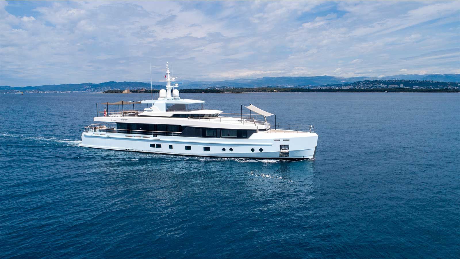 JESMA II yacht for charter (Admiral - The Italian Sea Group, 40m, 2017)